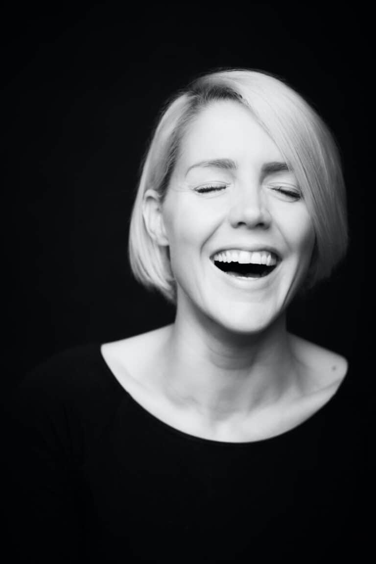 How to Become a Writer for SNL (The Insanely Complete Guide) | Writing ...